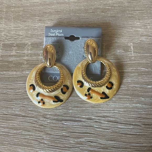 Montgomery Ward | Jewelry | Nwt Montgomery Ward 97s Vintage Leopard ...